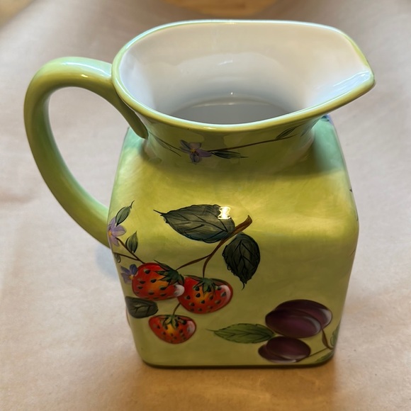 Gibson | Kitchen | Vintage Gibson Fruits N Berries Pitcher | Poshmark